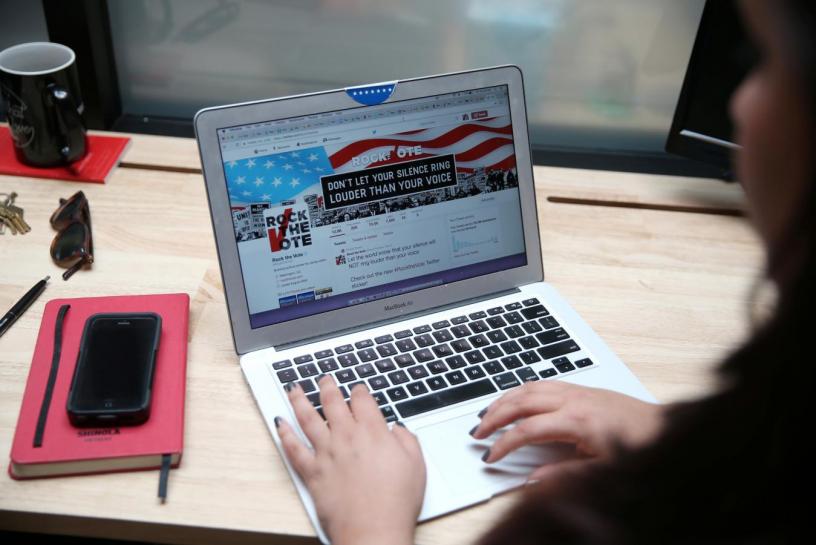 Students perform best without laptop in class, study reveals