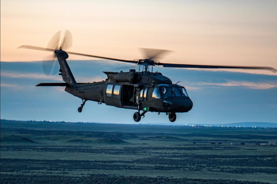 Video Shows US Military Black Hawk Helicopter Falling Out of Sky and ...