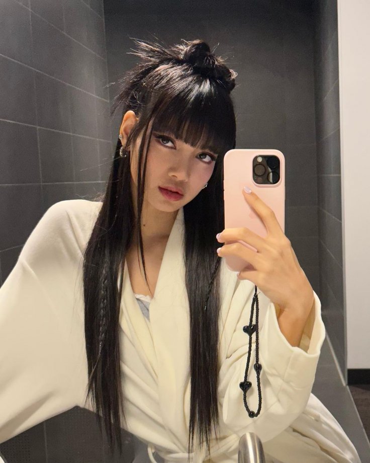 BLACKPINK's Lisa Finally Reveals Her Glow Secret—The Simple Sk...