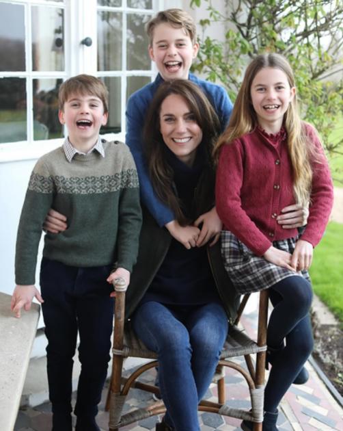 Kate Middleton Apologizes Over Manipulated Family Photo as She Admits ...