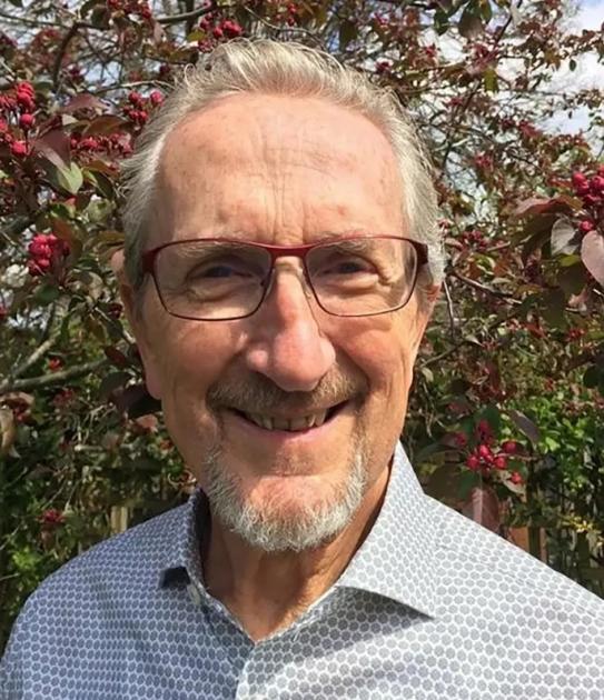 Who Was Geoff Kitchen? British Amateur Actor Who Died of Heart Attack ...