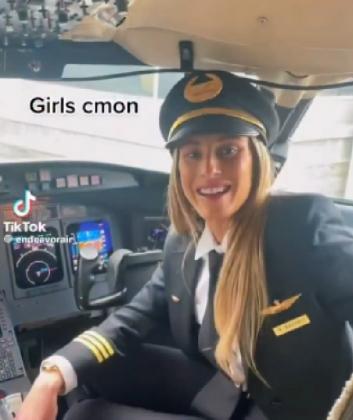 FACT CHECK: Does This Video Show Both Pilots of Delta Flight 4819 that ...