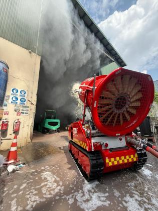 Singapore: Massive Fire Breaks Out in Industrial Building in Tuas ...