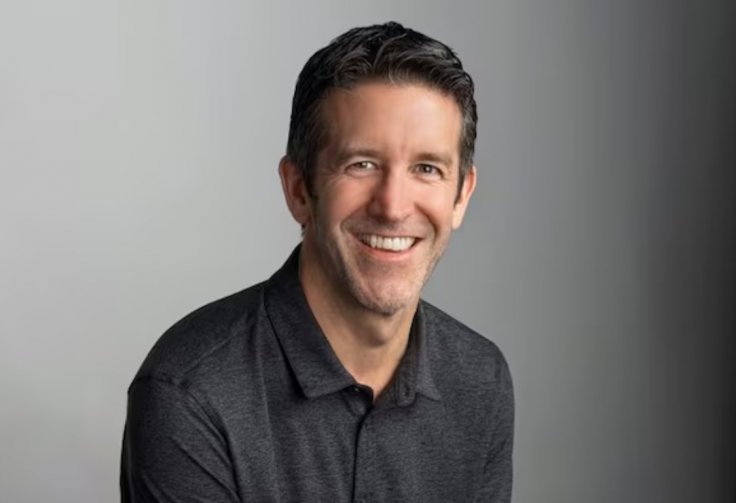 Tim Cook Resigns as Apple CEO as Tech Giant Announces John Ternus as ...