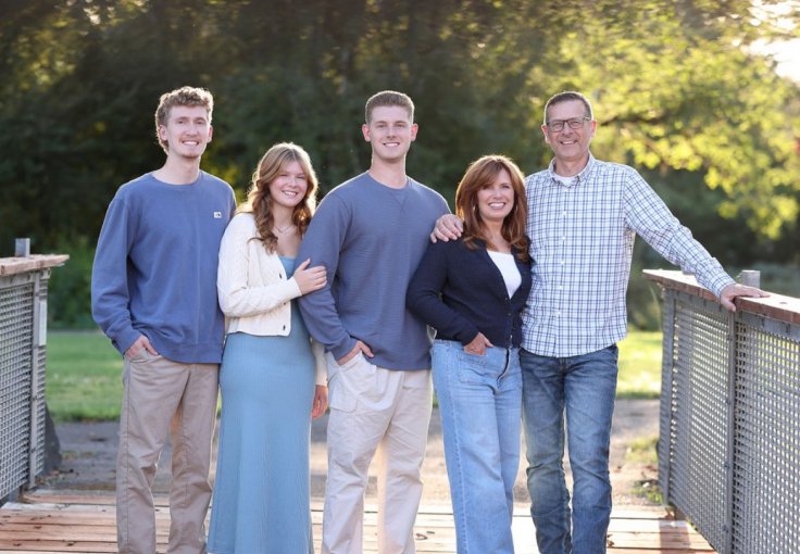 Who is Christine Drazan? Oregon Republican Set for Rematch With Gov ...