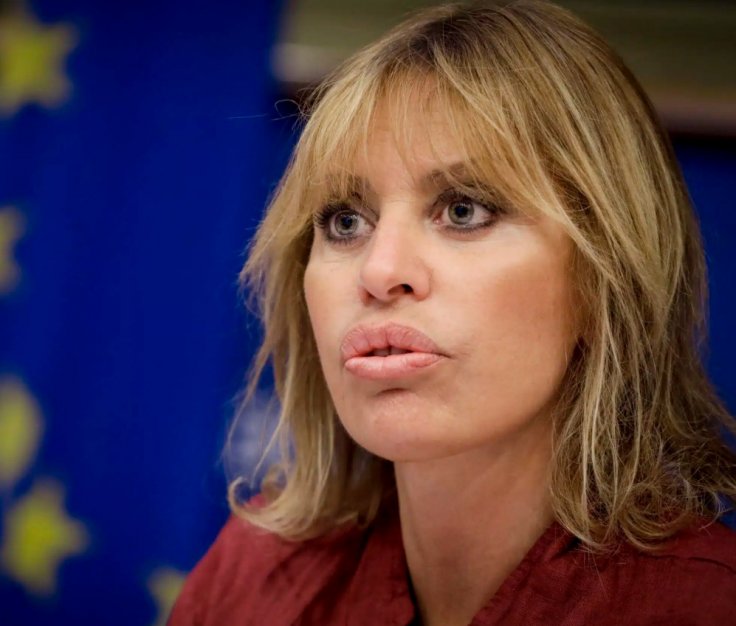 Who Is Alessandra Mussolini? Italian Dictator Mussolini's Granddaughter ...