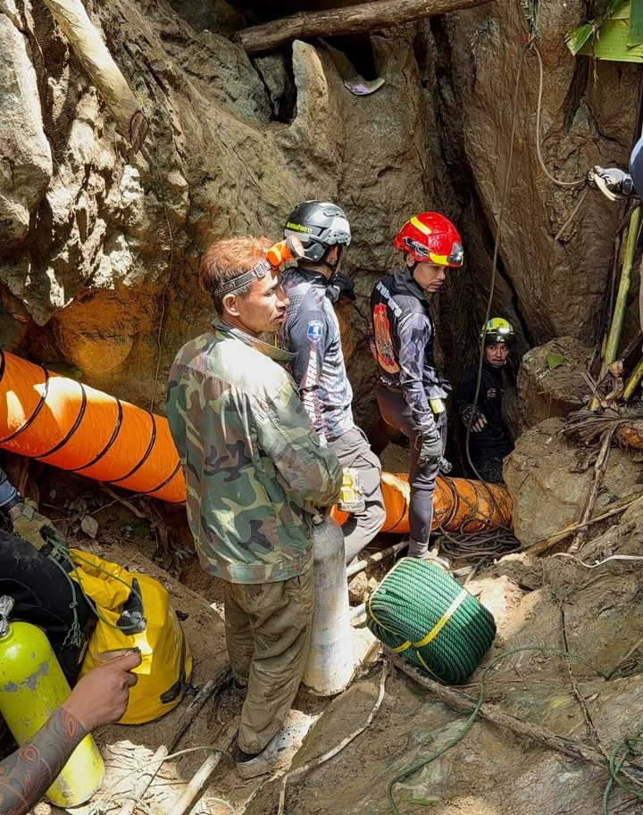 Race Against Time as 7 Villagers Remain Trapped in Flooded Laos Gold Cave