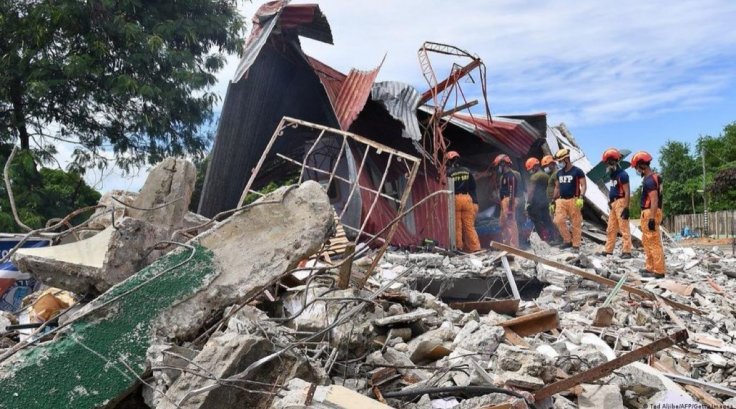 Philippines Earthquake Update: 15 Dead After Powerful 7.8 Quak...